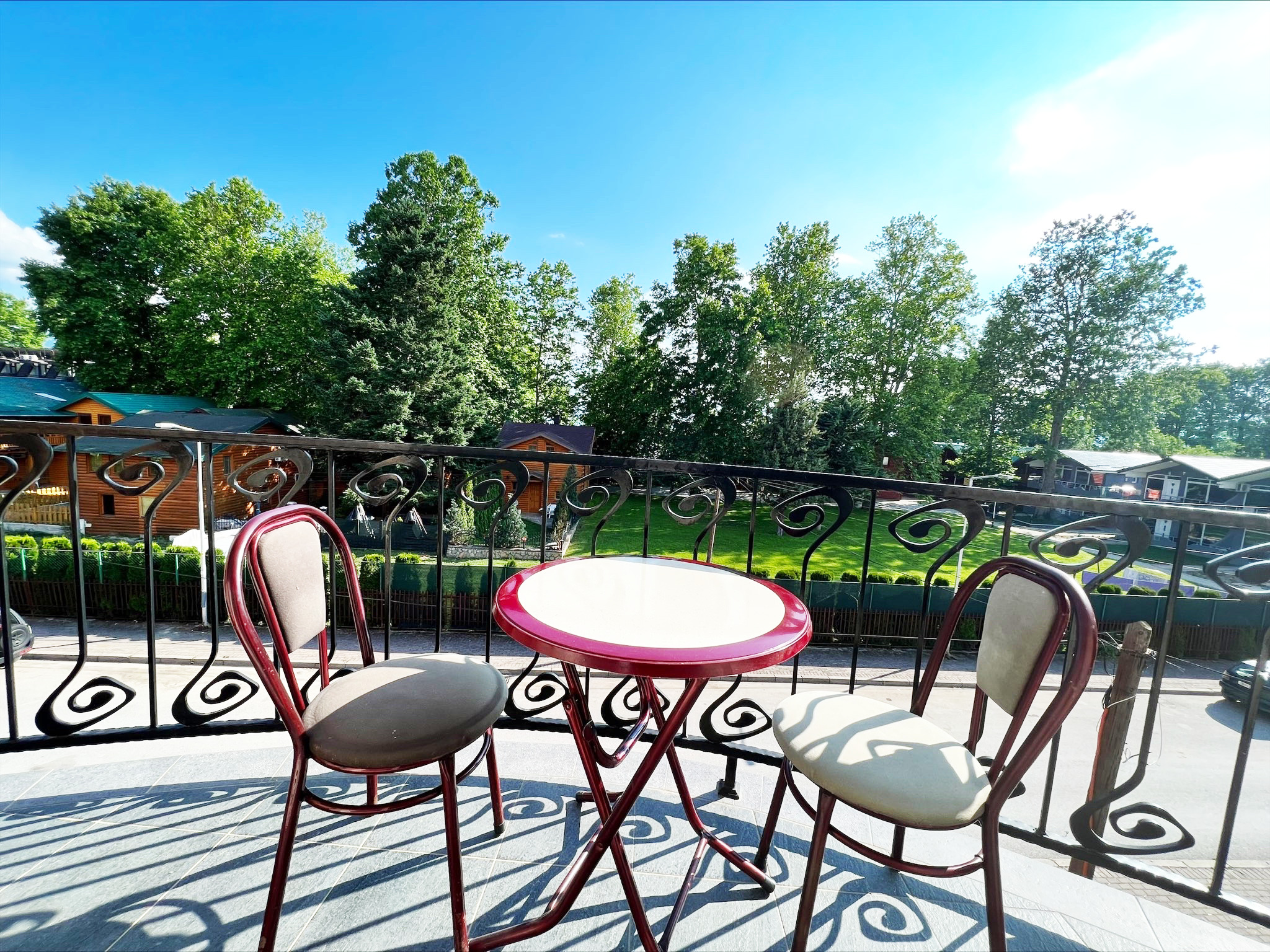 Writerity School｜北マケドニア留学 –英語× ITの学校 | ヨーロッパ留学のアイリス